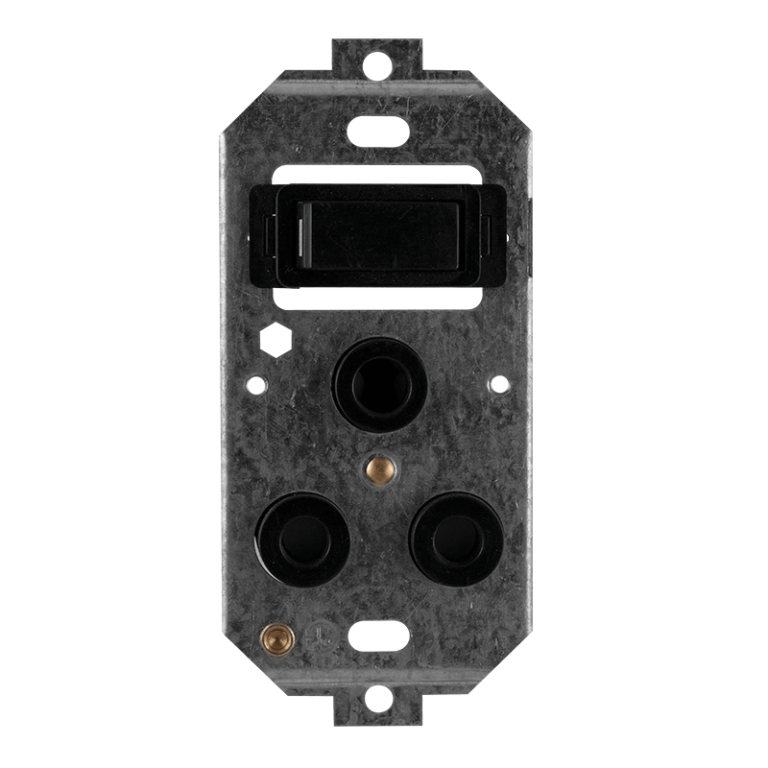 Classic Single STD Switched Socket on 2x4 Yoke - Crabtree Electrical